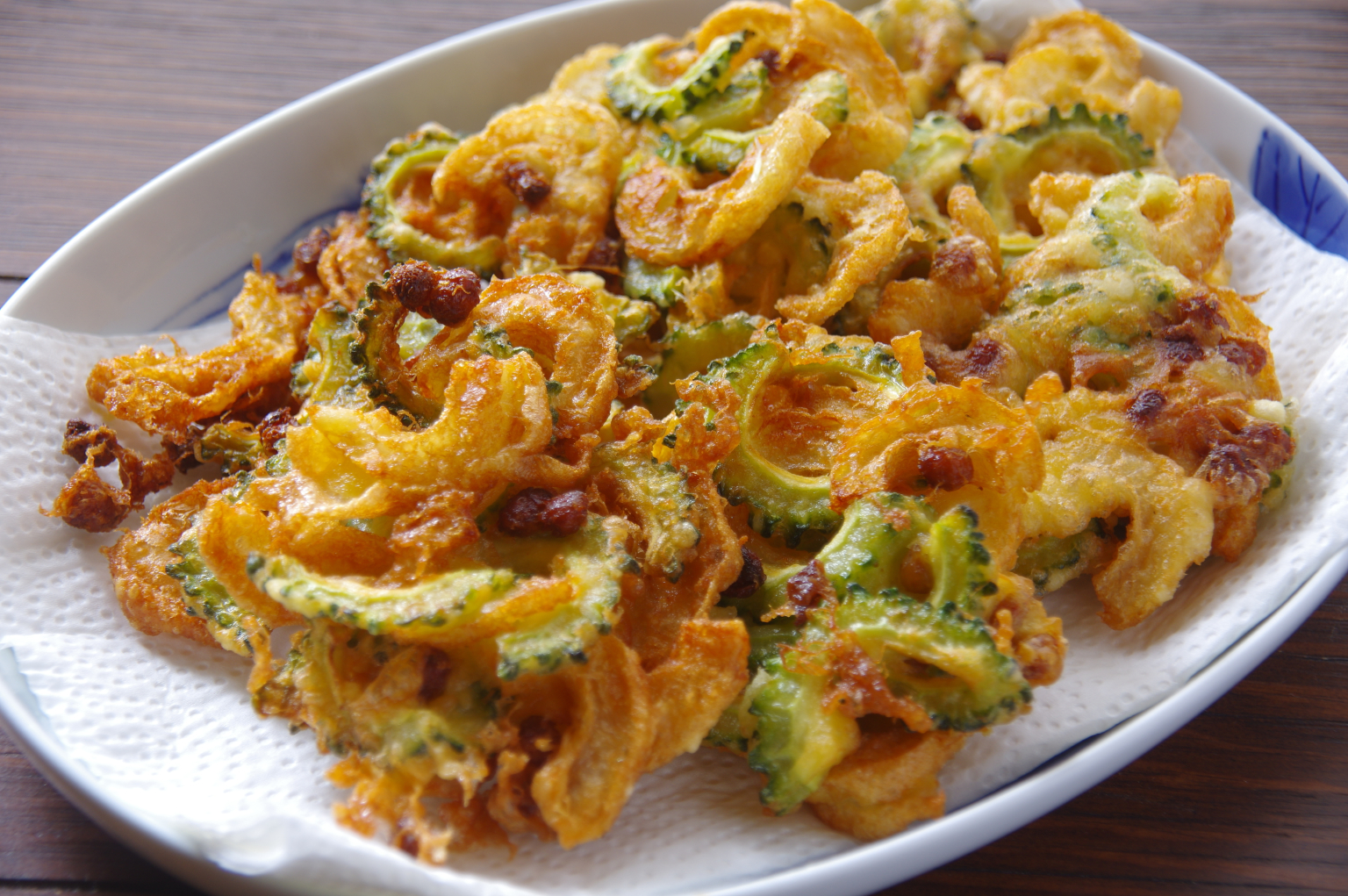 「ゴーヤー」の大量消費レシピを調査！あっという間に食べ切っちゃうおすすめの一品は？ | kufura（クフラ）小学館公式