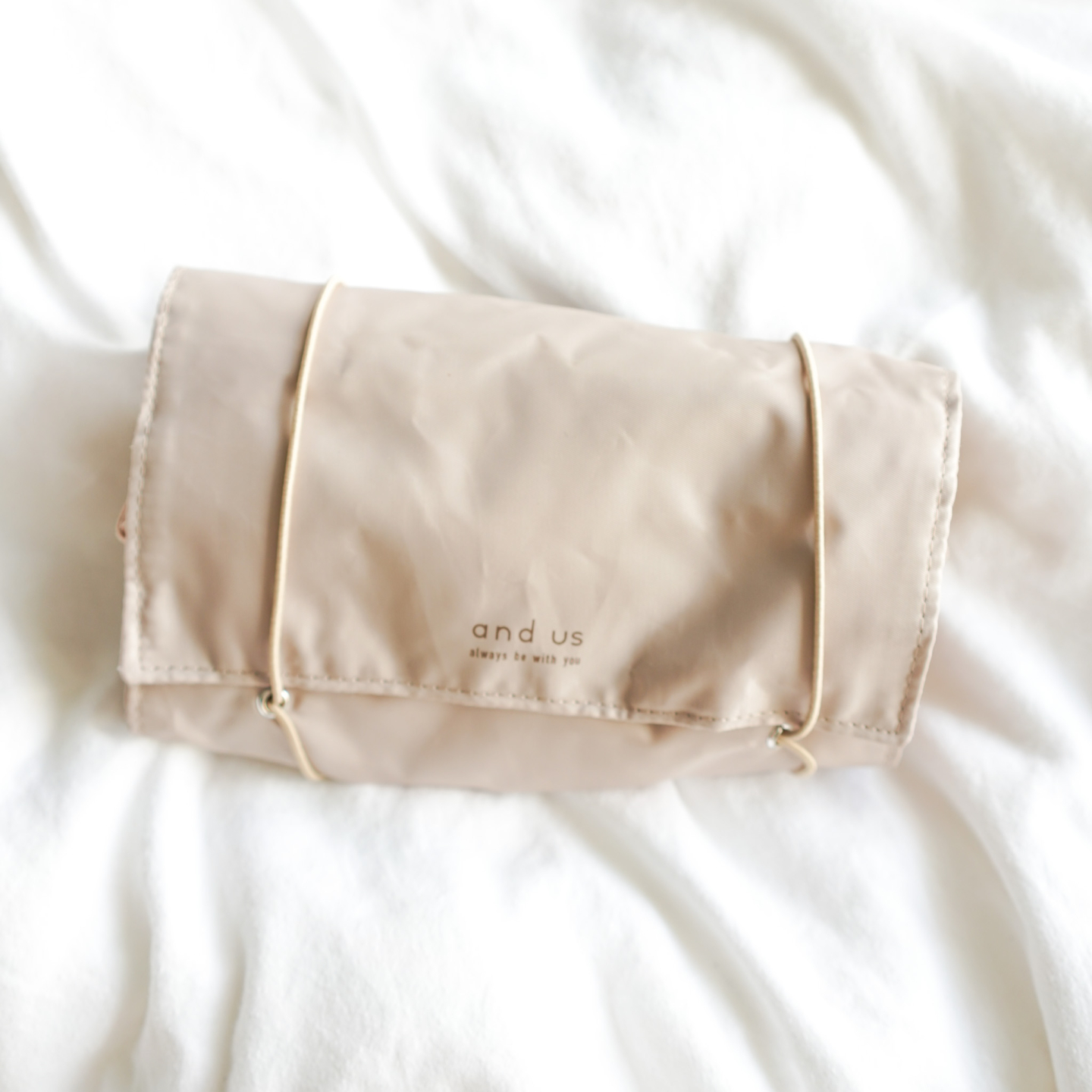 【3COINS】and usの「取り外しポーチ」は持ち運びに便利！整理しながらたっぷり収納 | kufura（クフラ）小学館公式