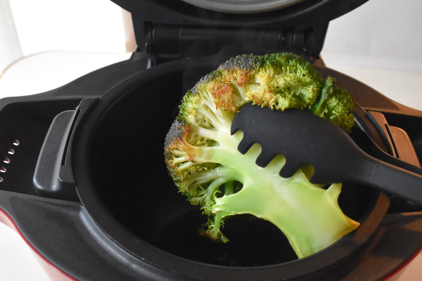 蒸すor茹でる？【ブロッコリーのベスト調理法】を探る！楠さんちのホットクックレシピ Vol.58 | kufura（クフラ）小学館公式