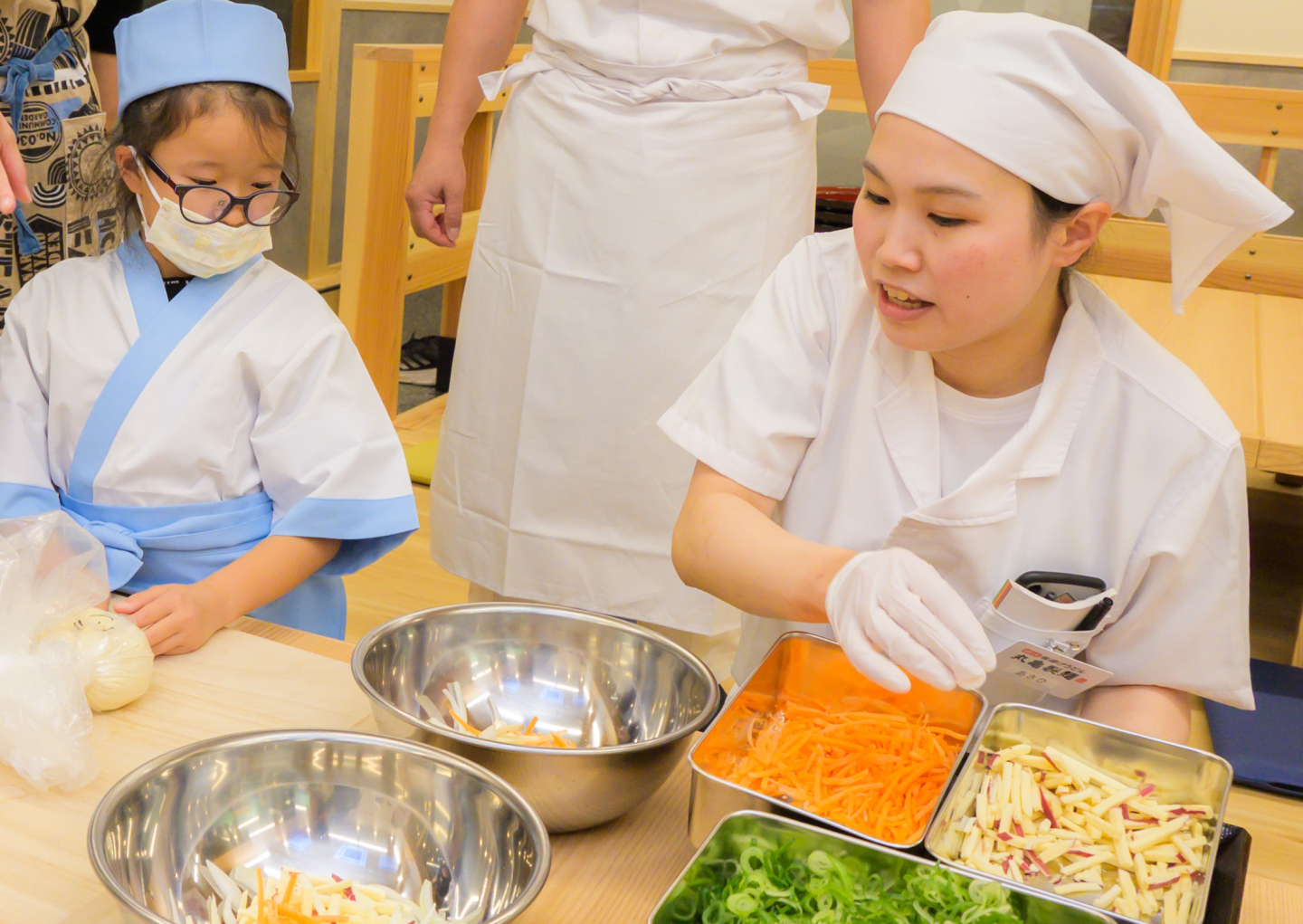 丸亀製麺初の体験特化型施設「手づくり体験教室」が東京・立川にオープン ！子どもから大人まで参加OK | kufura（クフラ）小学館公式